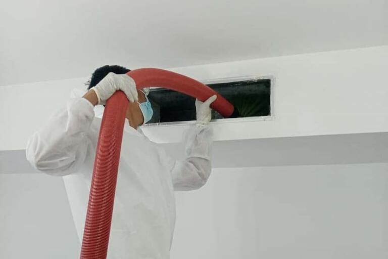 Dubai AC Duct Cleaning Signs: When Your Home Needs Help